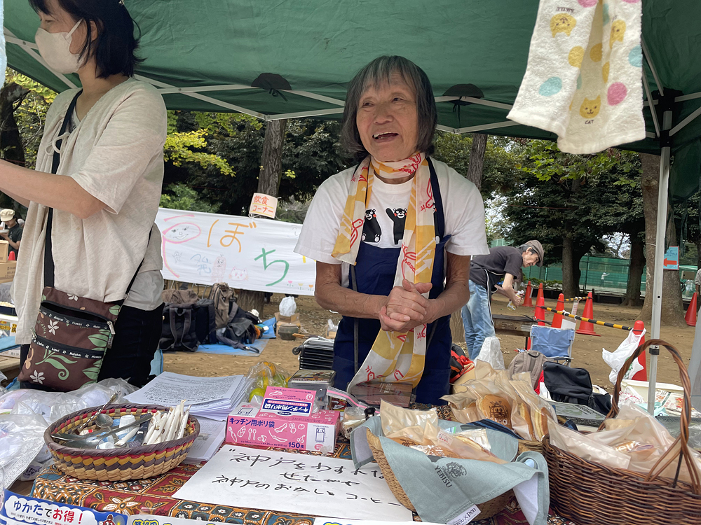 第48回当日のようす03 Bエリア – 雑居まつり—ボランティアと福祉を考えるわたしたちがつくるおまつりです